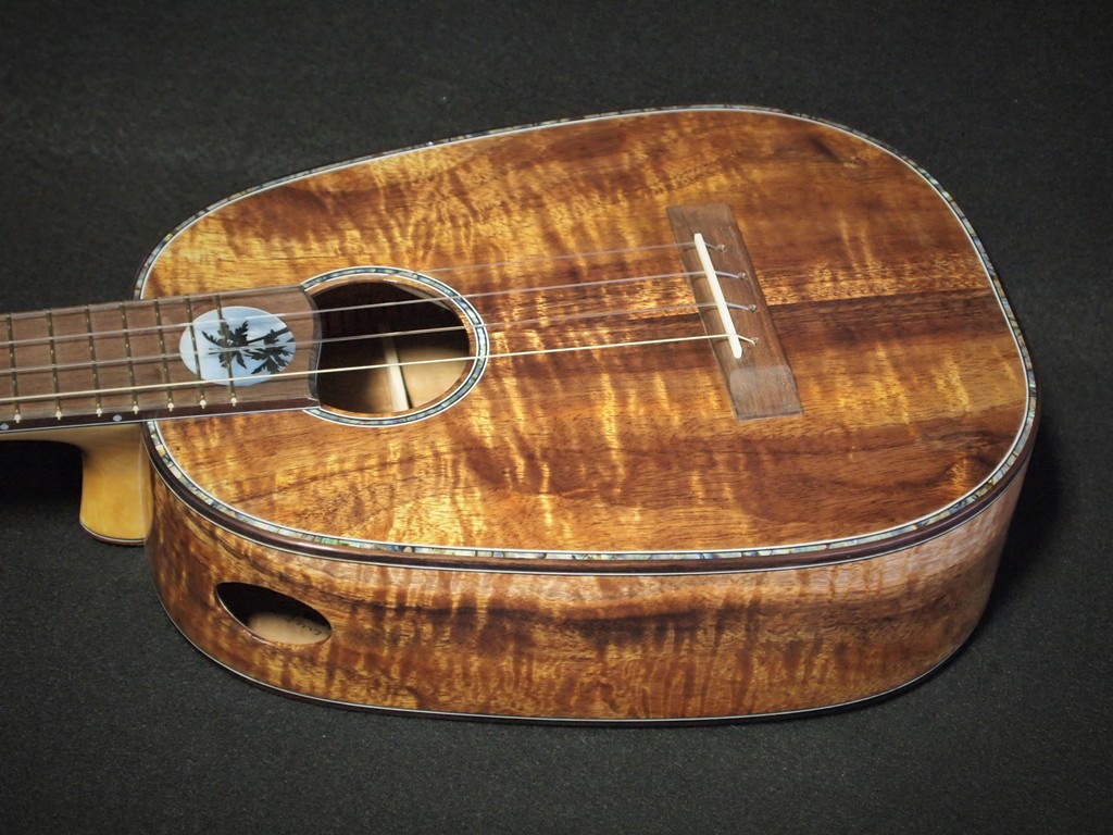 Pale Moon Pineapple Ukulele - Kimo Ukulele