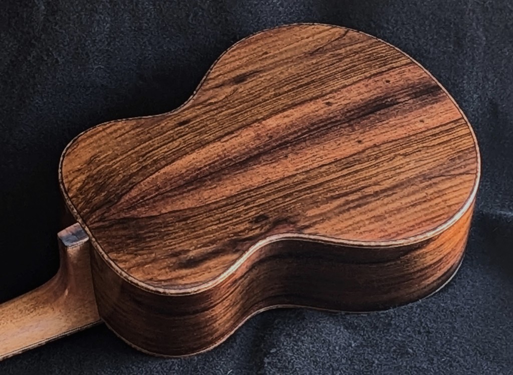 Redwood And Brazilian Custom Ukulele - Kimo Ukulele
